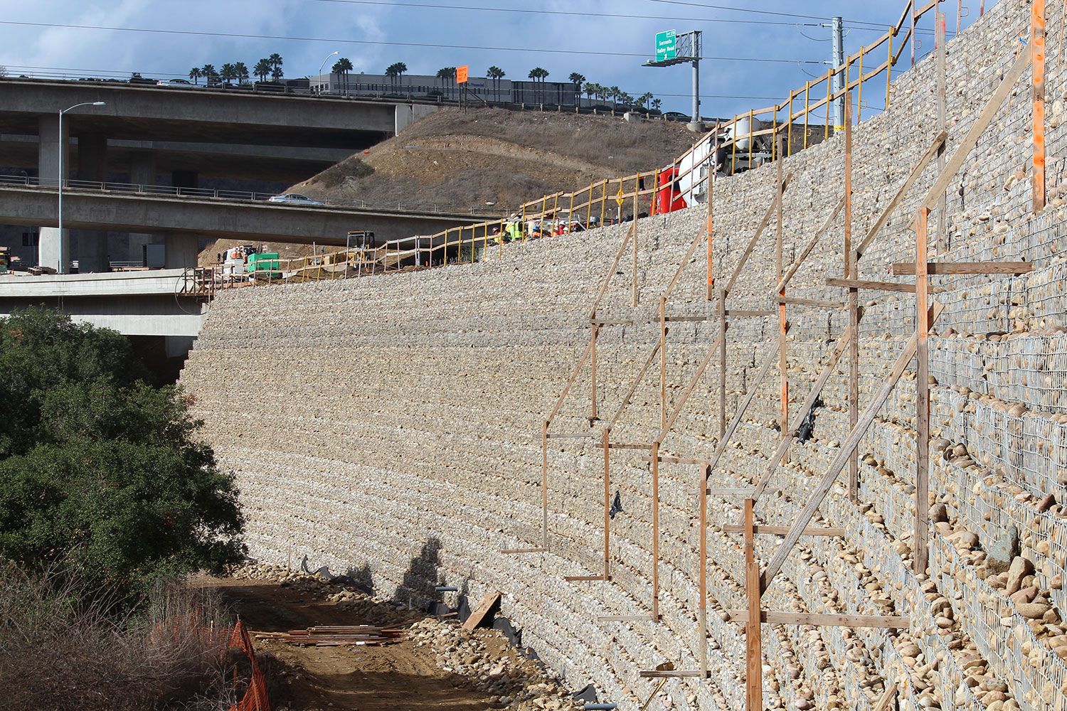 Welded Wire Forms For Steepened Slopes - Products - US Fabrics