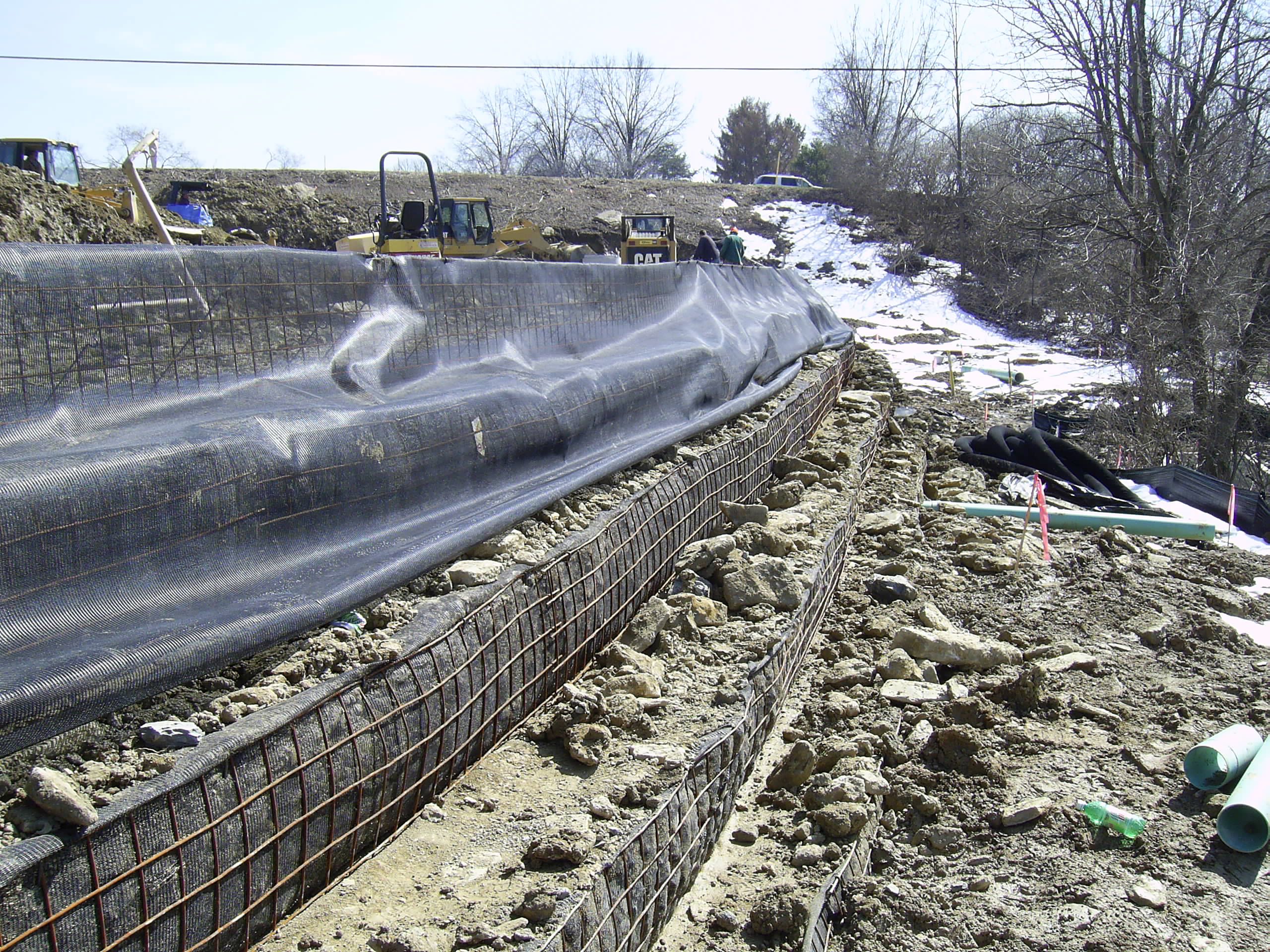 Welded Wire Forms For Steepened Slopes - Products - US Fabrics